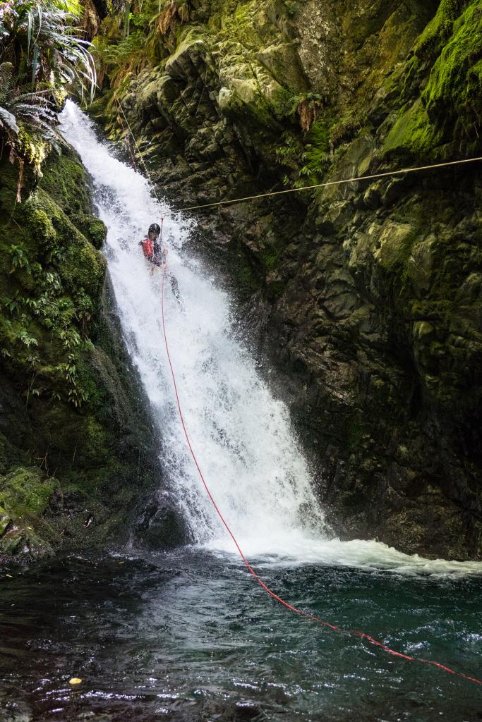 Canyoning Aotearoa - Shift Canyon - Advanced Canyoning experience